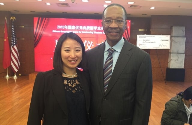 Jingwen Zhang Receives Honor from Chinese Government | Annenberg